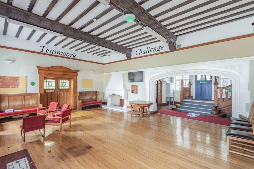 Marle Hall Retreat centre Llandudno – A space for creating beauty ...